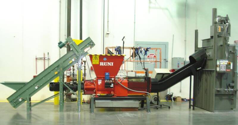 Botellas de PET | Compactar Botellas PET en el Compactador de Tornillo